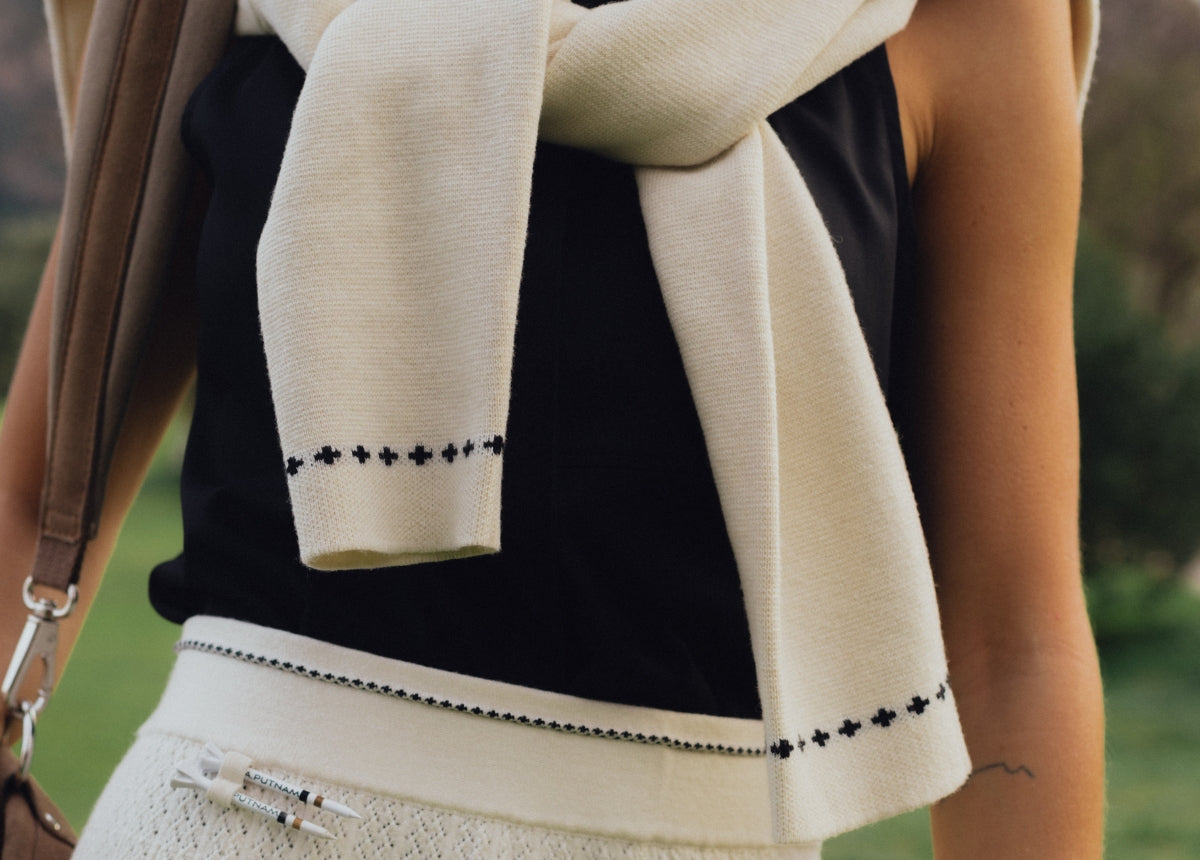 FOR COUNTRY CLUB CHIC